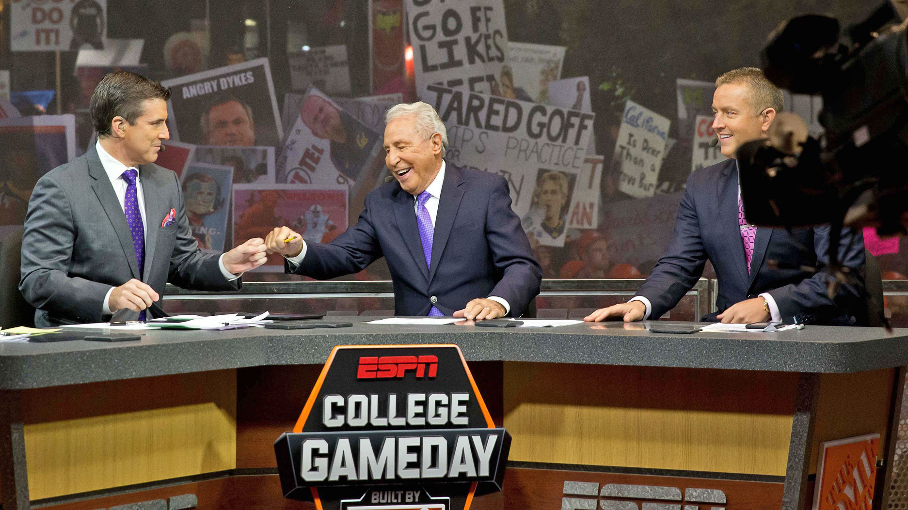 ESPN College GameDay Coming To Notre Dame For Michigan Game // UHND.com