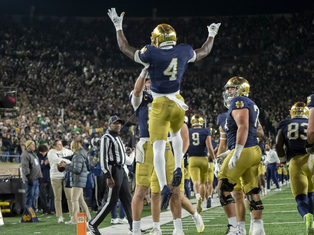 Hype Video: Notre Dame And USC Battle For The Jeweled Shillelagh ...