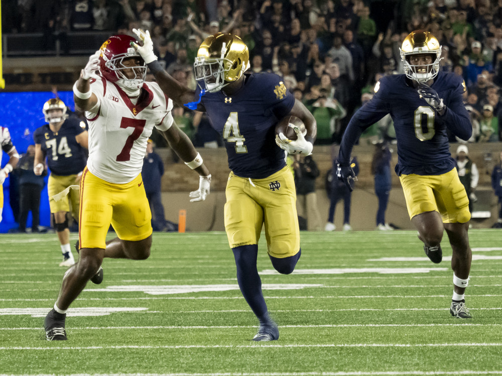 Matchups: Contrasting Styles Collide As Notre Dame Battles Navy // UHND.com