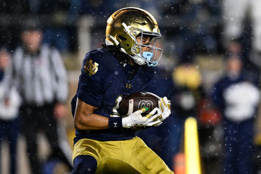 Highlights: Notre Dame Cruises Past Navy 49-10 // UHND.com