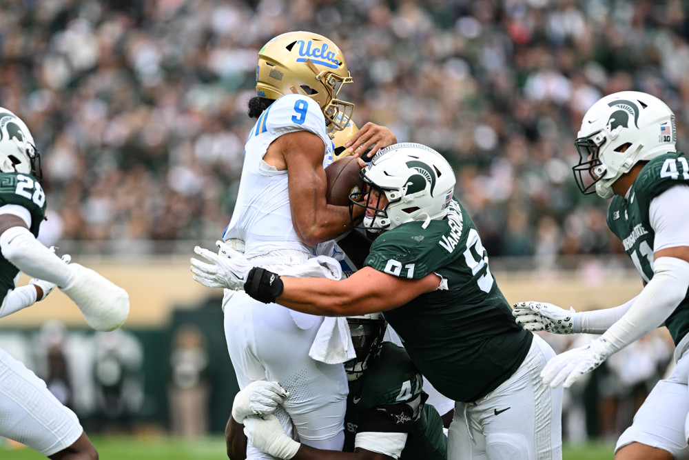 Notre Dame Linked To Two Big Ten DTs As Portal Names Emerge // UHND.com
